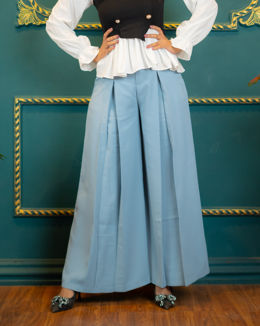 High-Waisted Wide-Leg Trousers in Luxe Blue & Black – NIYARA India